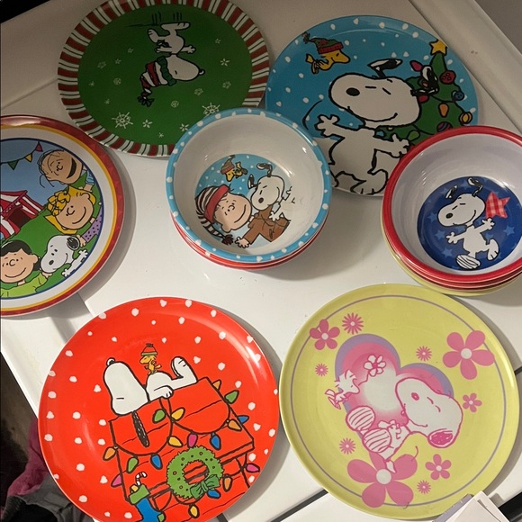 Holiday | Snoopy And Peanuts Character Plates And Bowls Set | Poshmark
